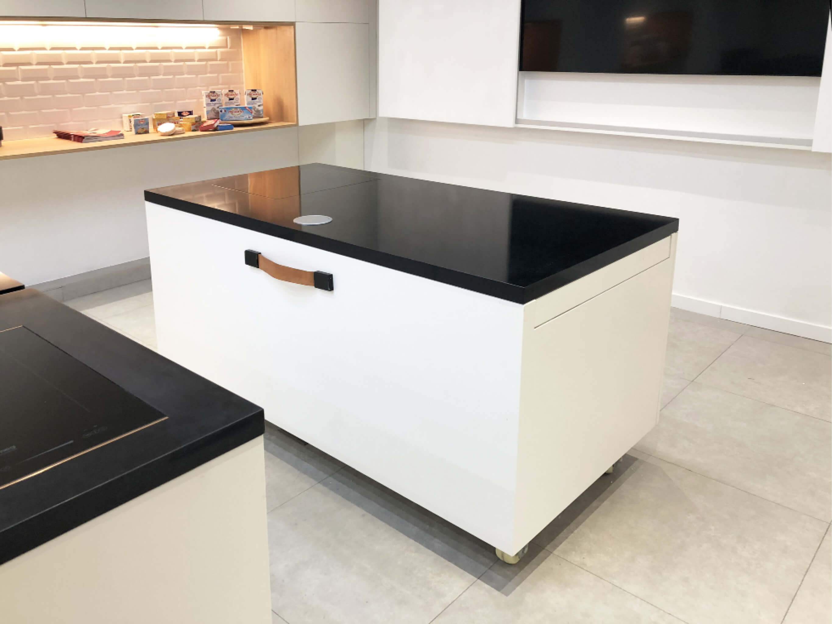 La Crèmerie à Shanghai, un flagship dessiné de A à Z ! - IchetKar